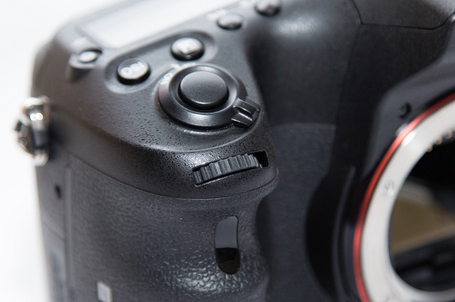 Sony a77II評測：對焦迅速、優異畫質的超值單眼相機 | DIGIPHOTO